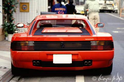 Ferrari Testarossa 1984- 大胆なボディで話題をさらったフェラーリ テスタロッサ : ☆ BEAUTIFUL CARS ...