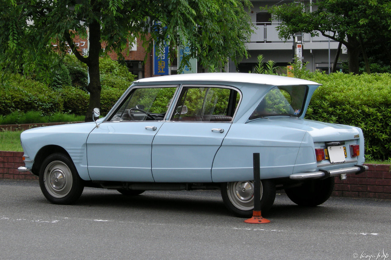 CITROEN : ☆ BEAUTIFUL CARS OF THE ’60s +1