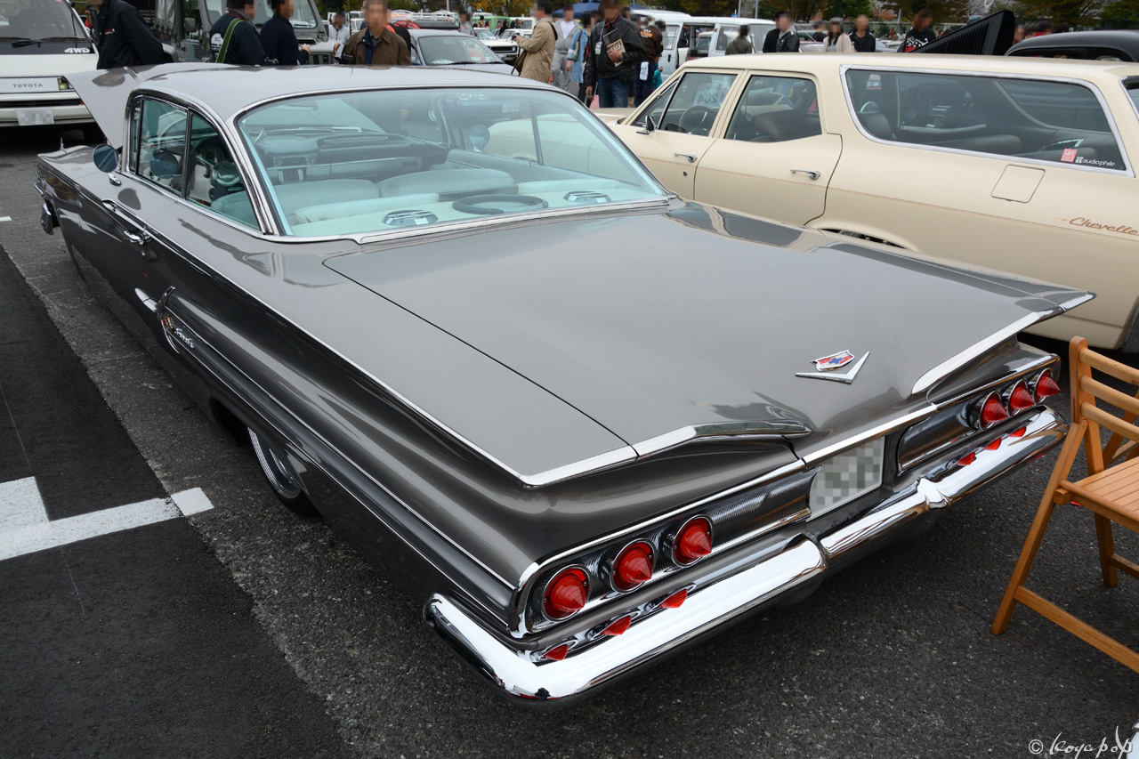 Chevrolet Impala 1960 3連のリアランプが復活した1960年型のシボレー インパラ : ☆ BEAUTIFUL CARS ...
