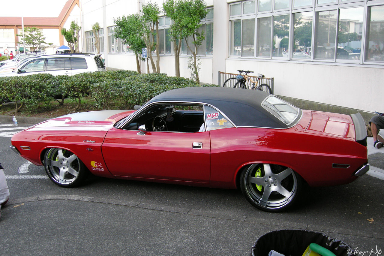 DODGE CHALLENGER : ☆ BEAUTIFUL CARS OF THE ’60s +1
