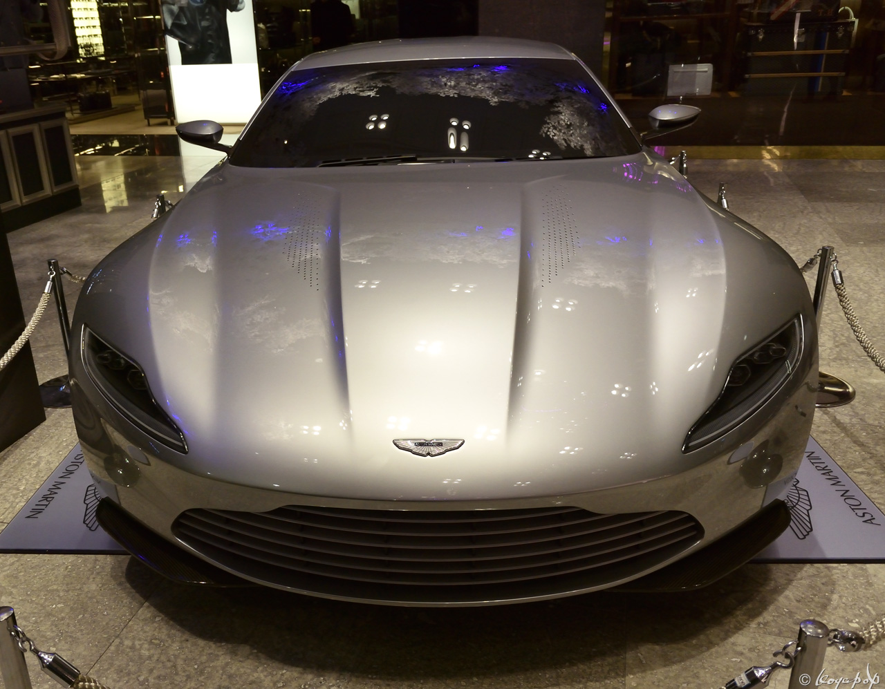 Aston Martin DB10 2014- オリジナルボディのボンドカー、アストン マーチン DB10 : ☆ BEAUTIFUL ...