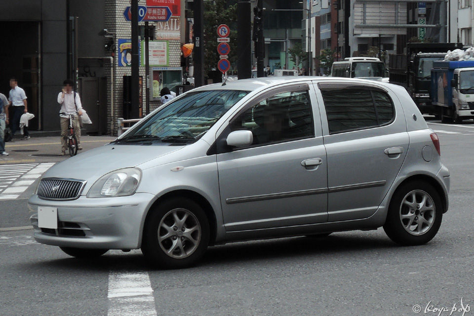 Toyota Vitz Clavia 1999- 立派なグリルをつけたトヨタ ヴィッツ クラヴィア : ☆ BEAUTIFUL CARS OF ...