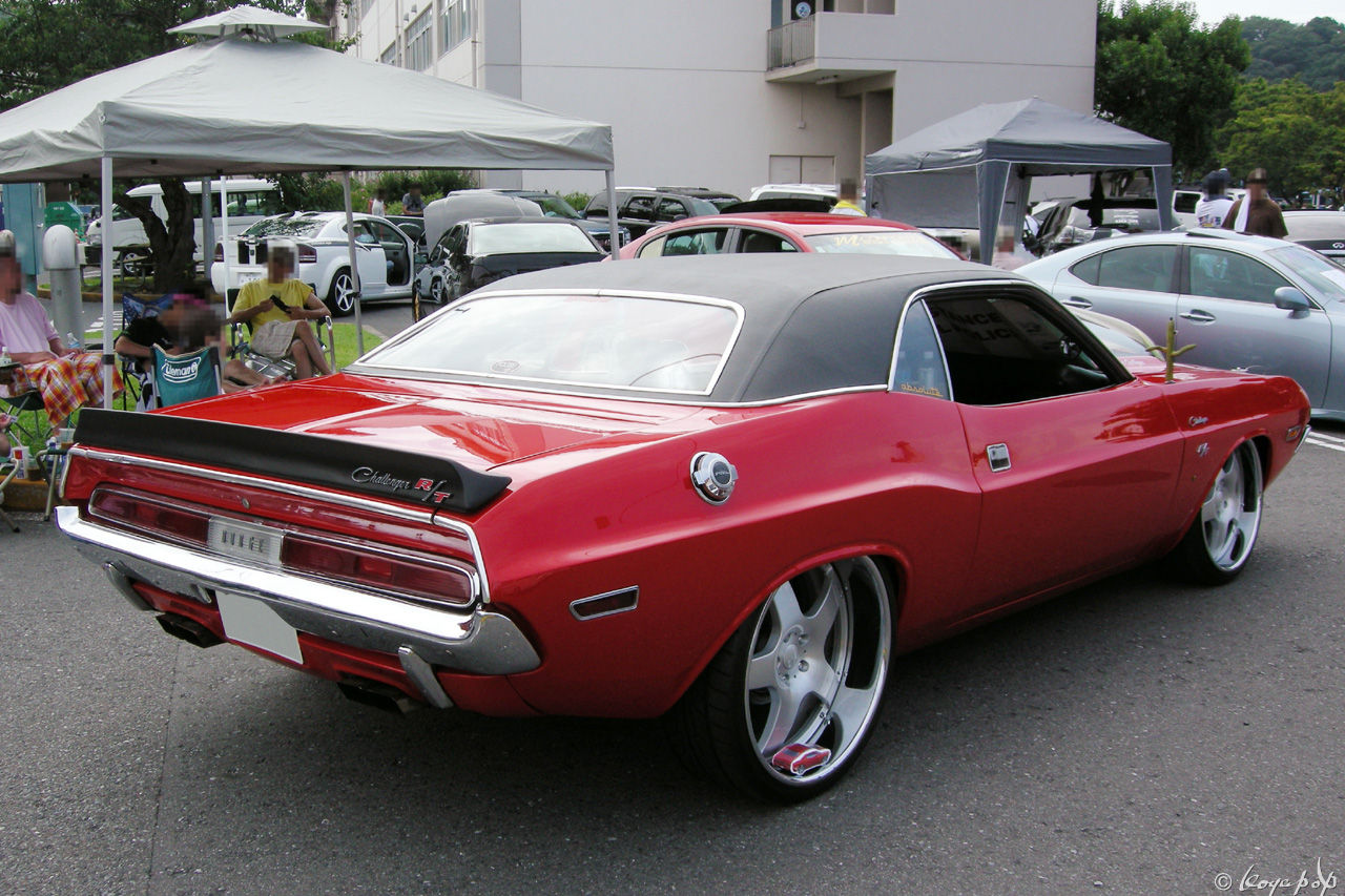 DODGE CHALLENGER : ☆ BEAUTIFUL CARS OF THE ’60s +1