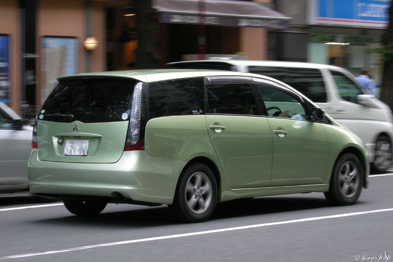 Mitsubishi Grandis 2003- 大胆なスタイリングを採用した三菱 グランディス : ☆ BEAUTIFUL CARS OF ...