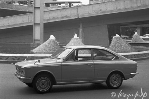 TOYOTA COROLLA : ☆ BEAUTIFUL CARS OF THE ’60s +1
