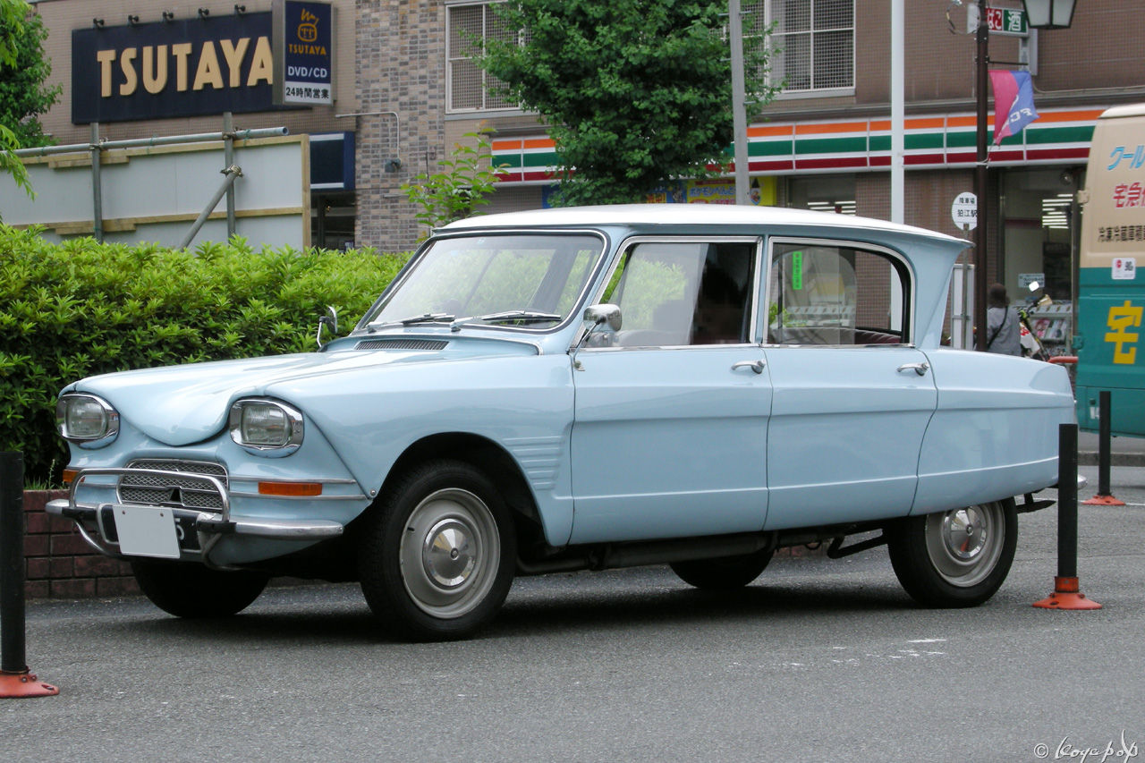 CITROEN : ☆ BEAUTIFUL CARS OF THE ’60s +1