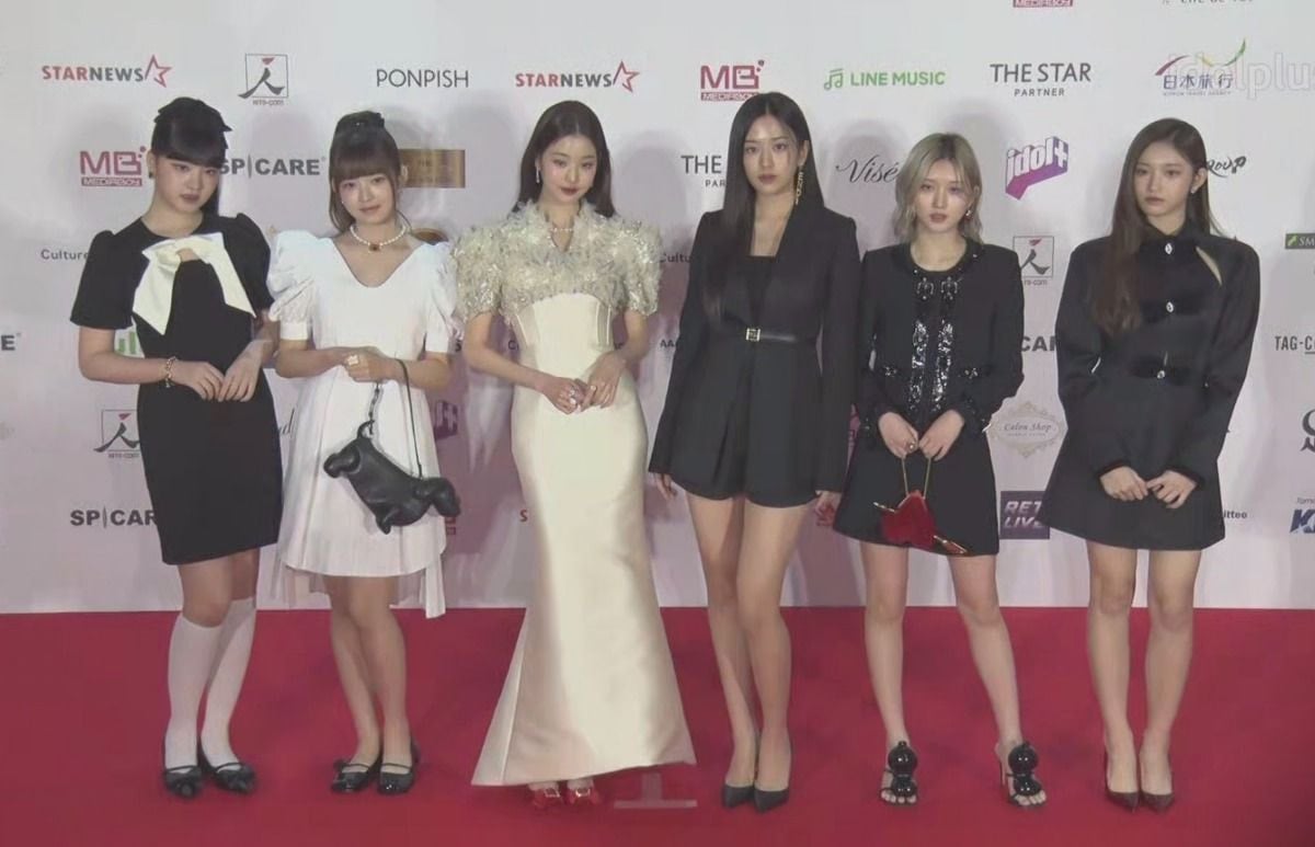 【AAA】ウォニョンだけおかしいwああ司会だからか ルセラがJYPみたいなダサい衣装だぞ！普通にリリーセンターでよくね？ : KPOP まとめ ペンペン