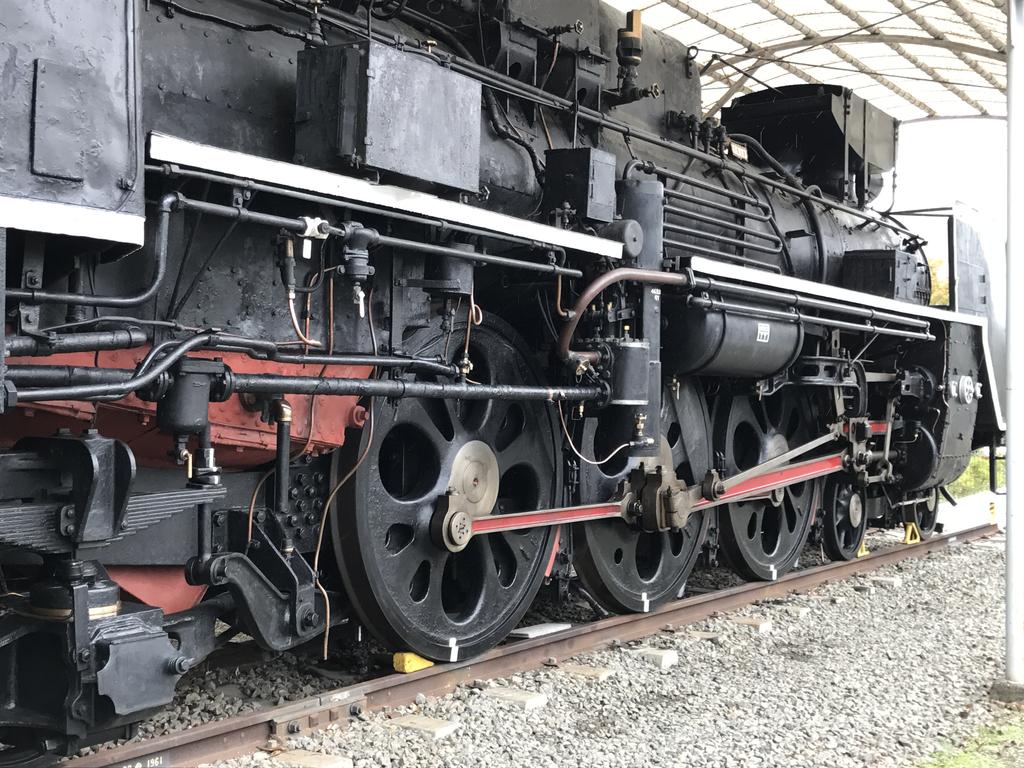 【和歌山】C57-119&南海和歌山軌道線321/岡公園 : 保存車めぐりの記録