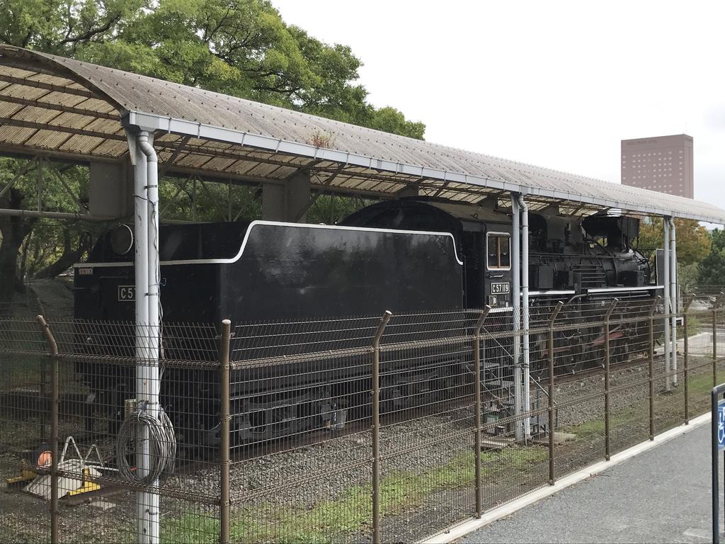 【和歌山】C57-119&南海和歌山軌道線321/岡公園 : 保存車めぐりの記録