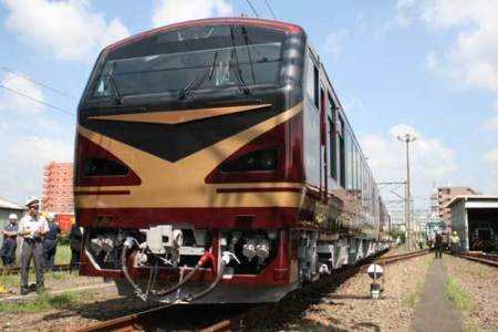 ＜リゾート列車「みのり」＞「伊達兜」イメージ 精かんに : kunirinblog