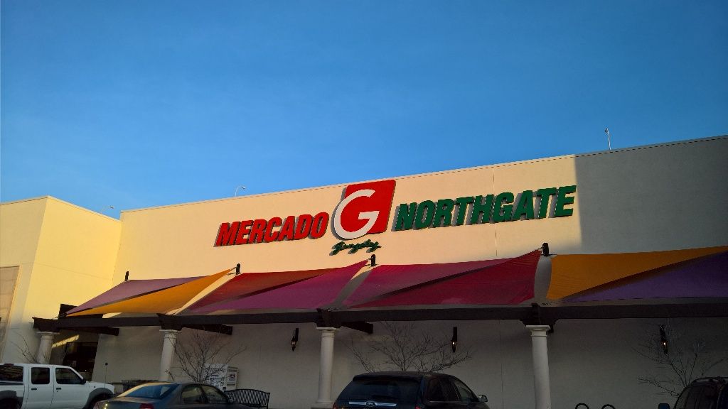 よく行くスーパーマーケット @ Mercado Northgate in Barrio Logan！ : サンディエゴ賃貸情報館 / 赴任 ...