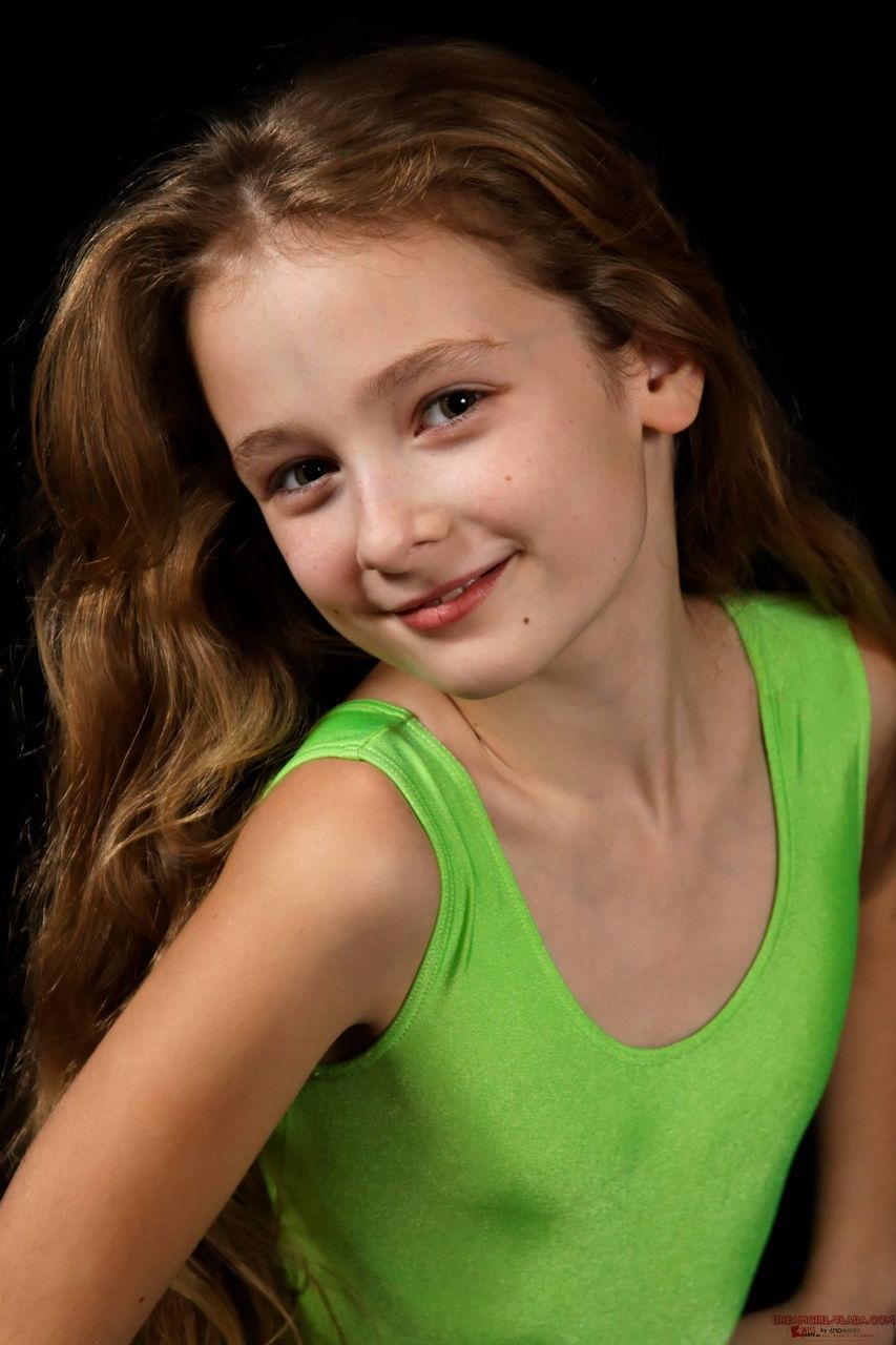 ロリータセックス裏ビデオ : 子供大好き