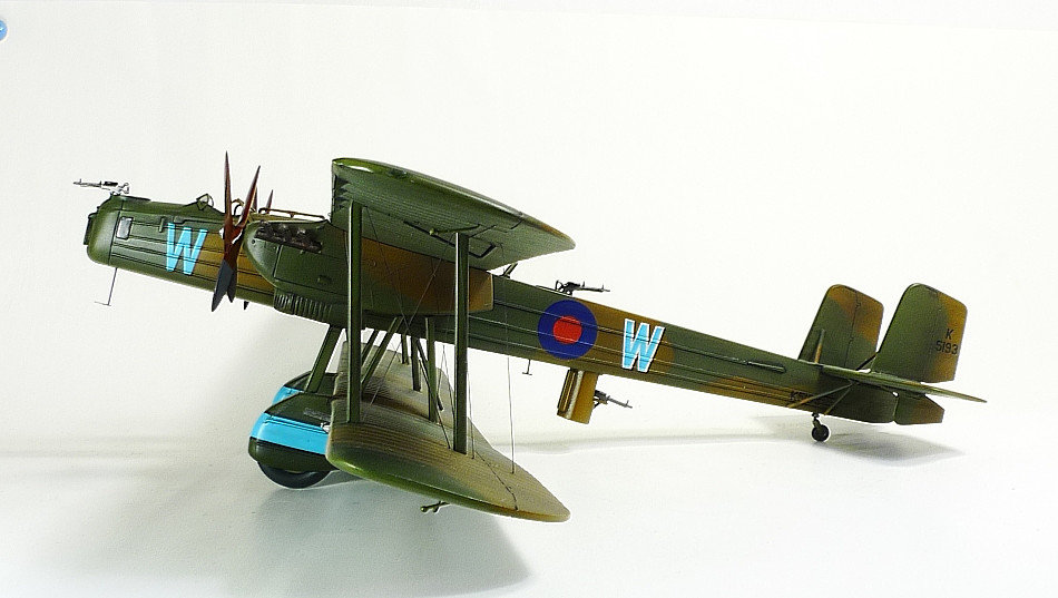 Kzplamoyoshi : 1/72 ハンドレページヘイフォードMKⅢ レベル Handley Page HEYFORD MkⅢ Revell