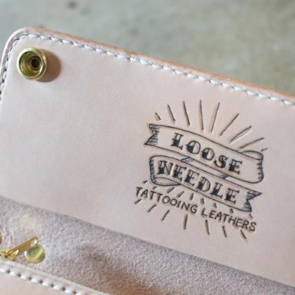 SHOPのブログ - Lahaina : 連休のお知らせ＆LOOSE NEEDLE TATOOING LEATHER新入荷情報！！