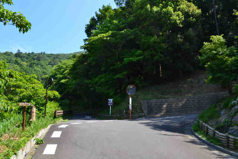 新しいフォルダー (2) : 【オカルト・短編】母の友人が体験した、茨城県の筑波山での話。