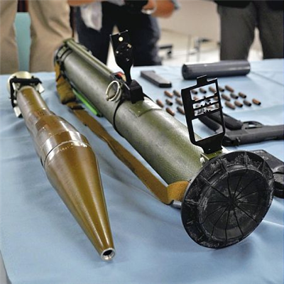 新しいフォルダー (2) : 【 福岡 】対戦車ロケットランチャーを所持していた男に懲役15年を求刑【画像】