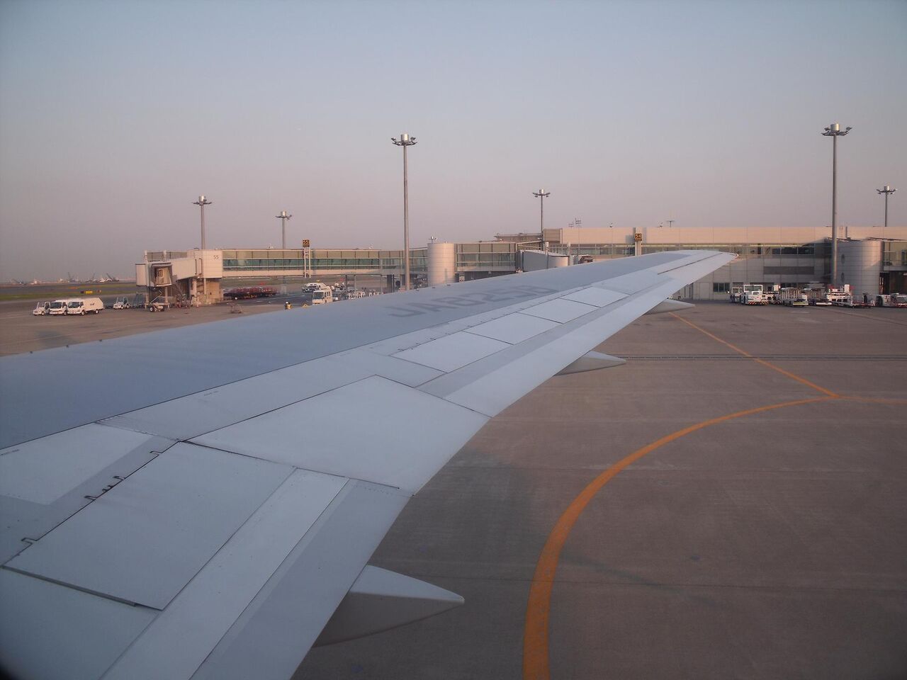 AIR DO37便 東京国際空港～旭川空港 : larchの撮影日記