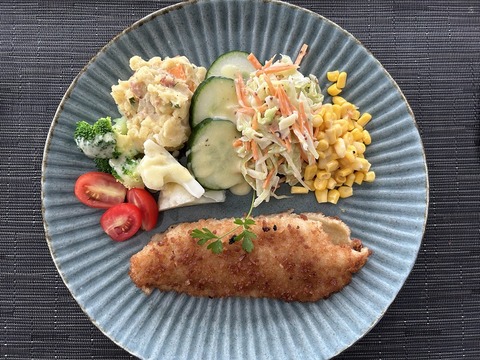 【Fitnessteller/シロイトダラのフライ】7月14日のごはん : LA VIE EN ROSE in der Schweiz