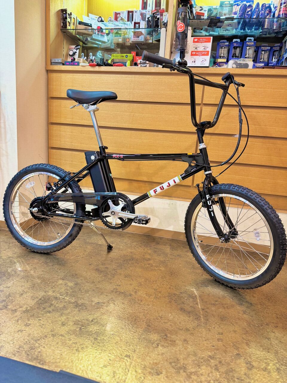 レトロデザイン×最新アシスト！話題の FUJI MX-E : LORO CYCLEWORKS ONOMICHI