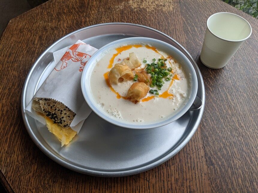 Good 2 Go! : 五反田：台湾式朝ごはんのお店「東京豆漿生活」で豆乳スープと焼きパンをいただく