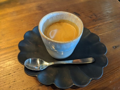 Good 2 Go! : 築地:植物で覆われたナイスなカフェ『kunisuke coffee & takoyaki』でエスプレッソをいただく♪