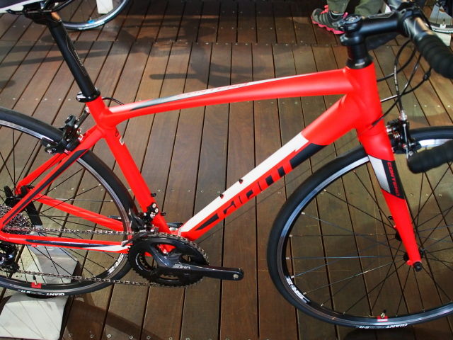 ライトサイクル ブログ : 2017 GIANT CONTEND コンテンド 新型アルミロードバイク