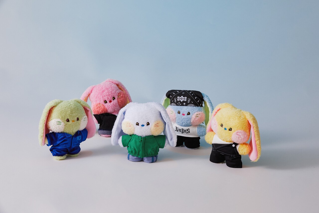 NewJeans How Sweet is back! Old School 風格的 bunini、THE POWERPUFF GIRLS ...