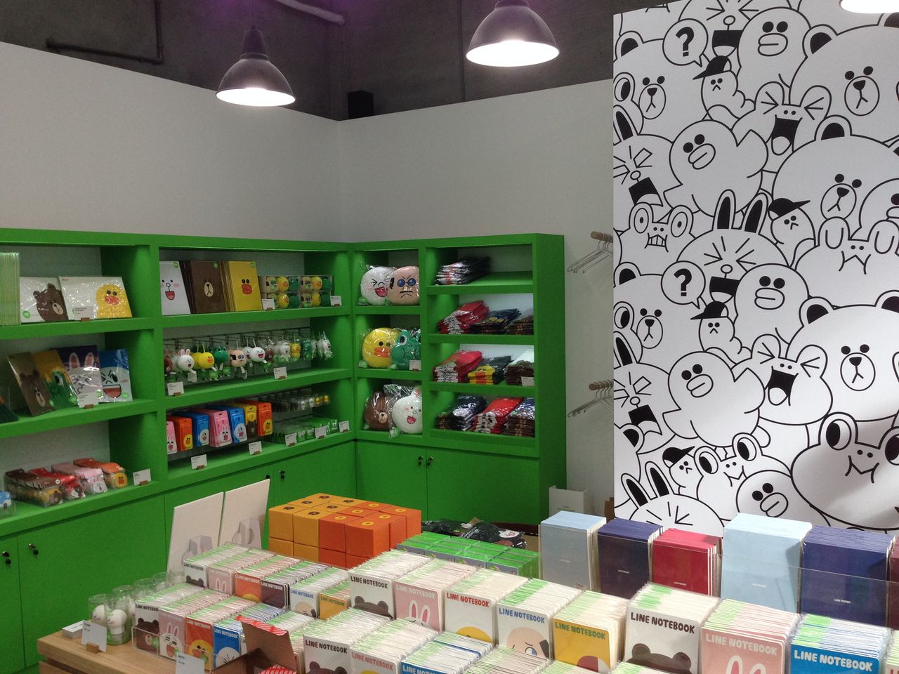 LINE FRIENDS POP-UP STORE 夏日限定店 驚喜現身！ : LINE台灣 官方BLOG