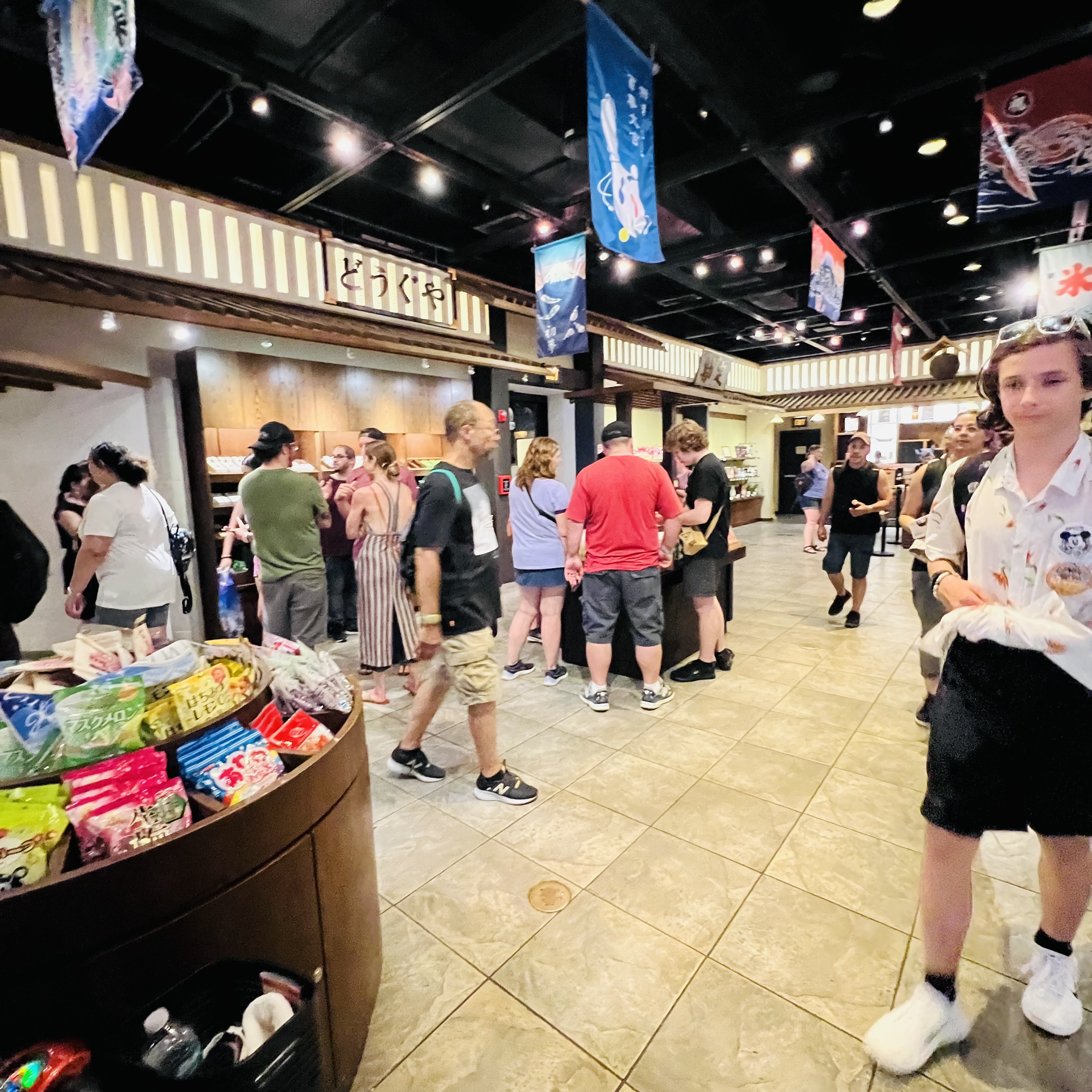 りとまろライフ〜アメリカでの日常〜 : #380 日本館『三越（Mitsukoshi Department Store）』Epcotの想い出 ...