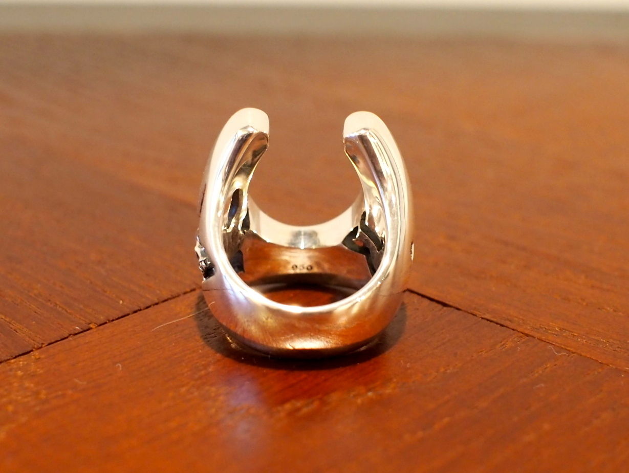 12月中旬入荷! BANKROBBER ×MAGICAL DESIGN HORSESHOE RING 12月中旬入荷! BANKROBBER ×MAGICAL DESIGN HORSESHOE RING