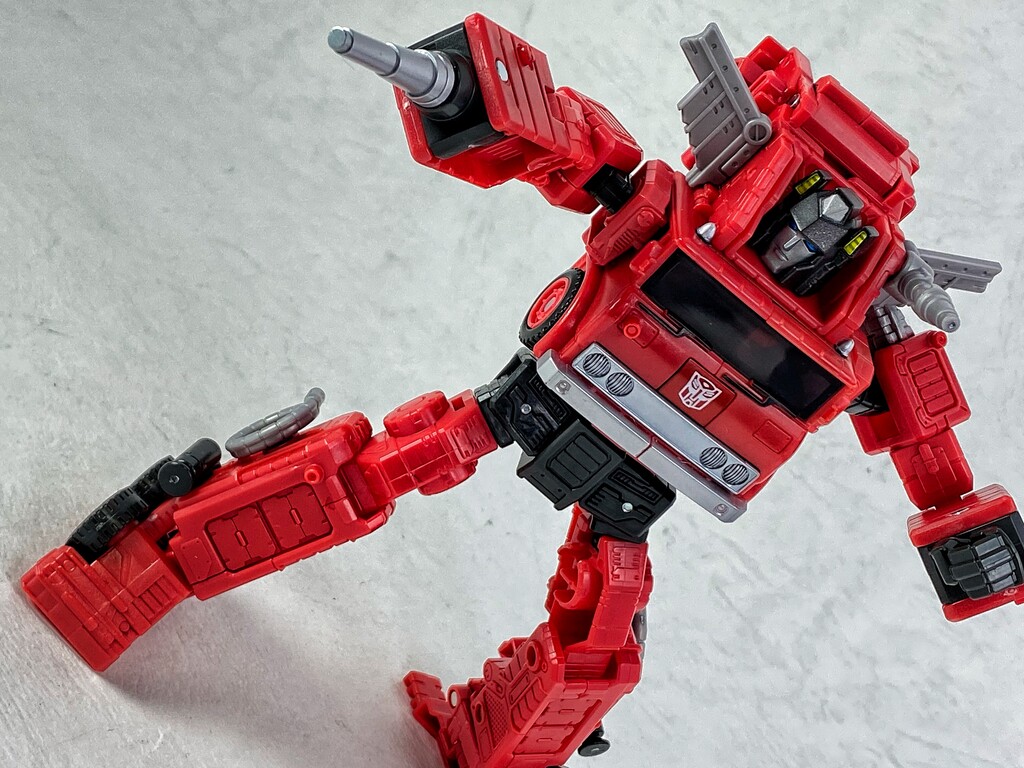 トランスフォーマー KD-10 インフェルノ レビュー : えるけーえぬ