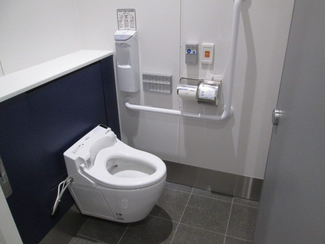 トイレ探索日記 by 東府中の住人 : 京王下北沢駅、ついに新トイレ完成！（2019/03/24）