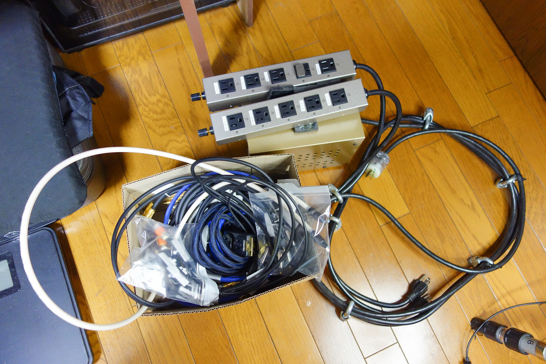 趣味の「写真、DIY、オーディオ」日記 : ヘラマンタイトン社製 SMF100 線名札 100本入