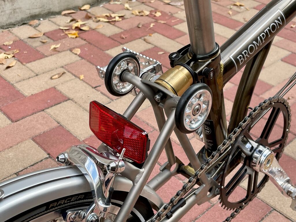BROMPTON × Polish Parts : LORO CYCLE WORKS BROMPTON × Polish Parts : LORO CYCLE WORKS