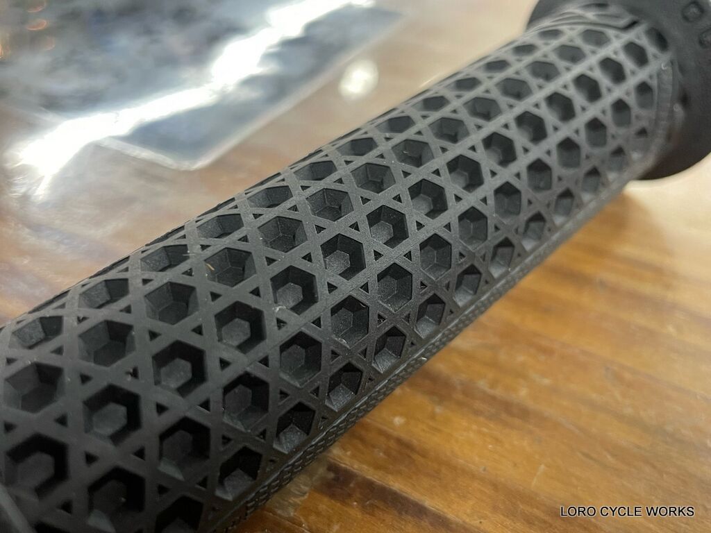 LORO CYCLE WORKS : 【新製品】ODI Vans V2.1 Lock-On Grips