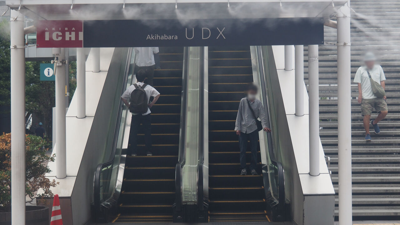 【虹ヶ咲OVA聖地巡礼1-2】秋葉原駅前、UDX【Next Sky】 : まいにちラブライブ！