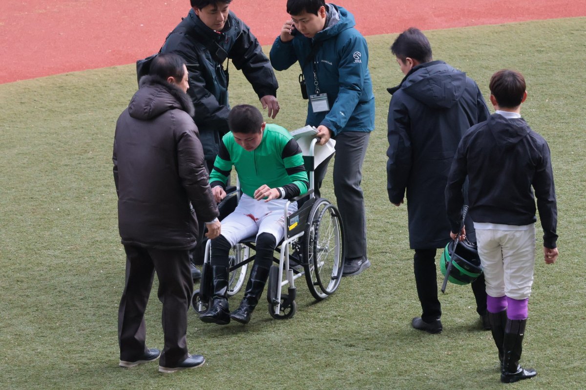 田口貫太がパドックで落馬負傷 5R以降は乗り替わり ｜ ☆うまなみ・競馬にゅーす速報