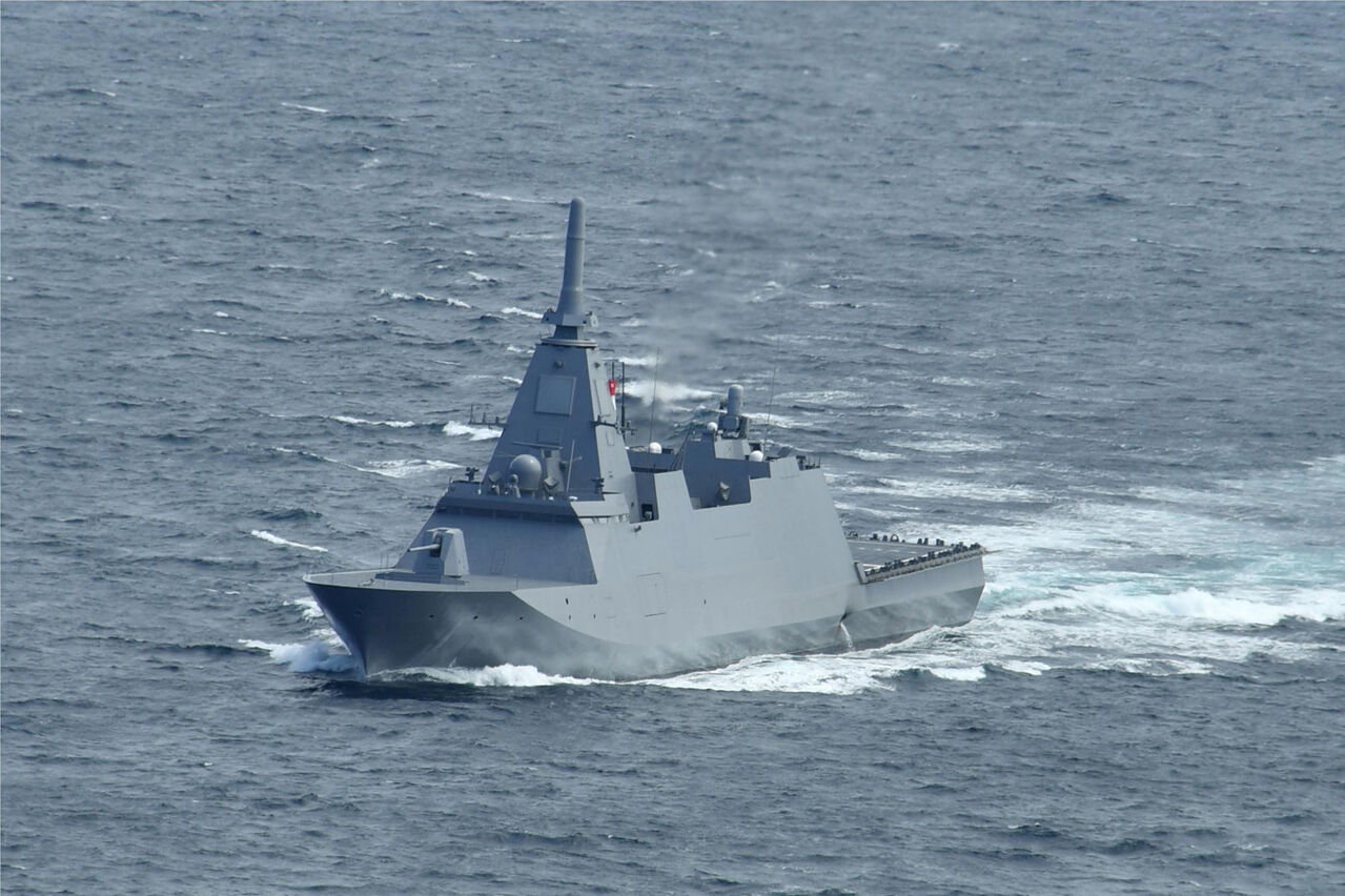 【動画】新型護衛艦「みくま」海自佐世保基地に配備！！ ミリサバ最前線速報