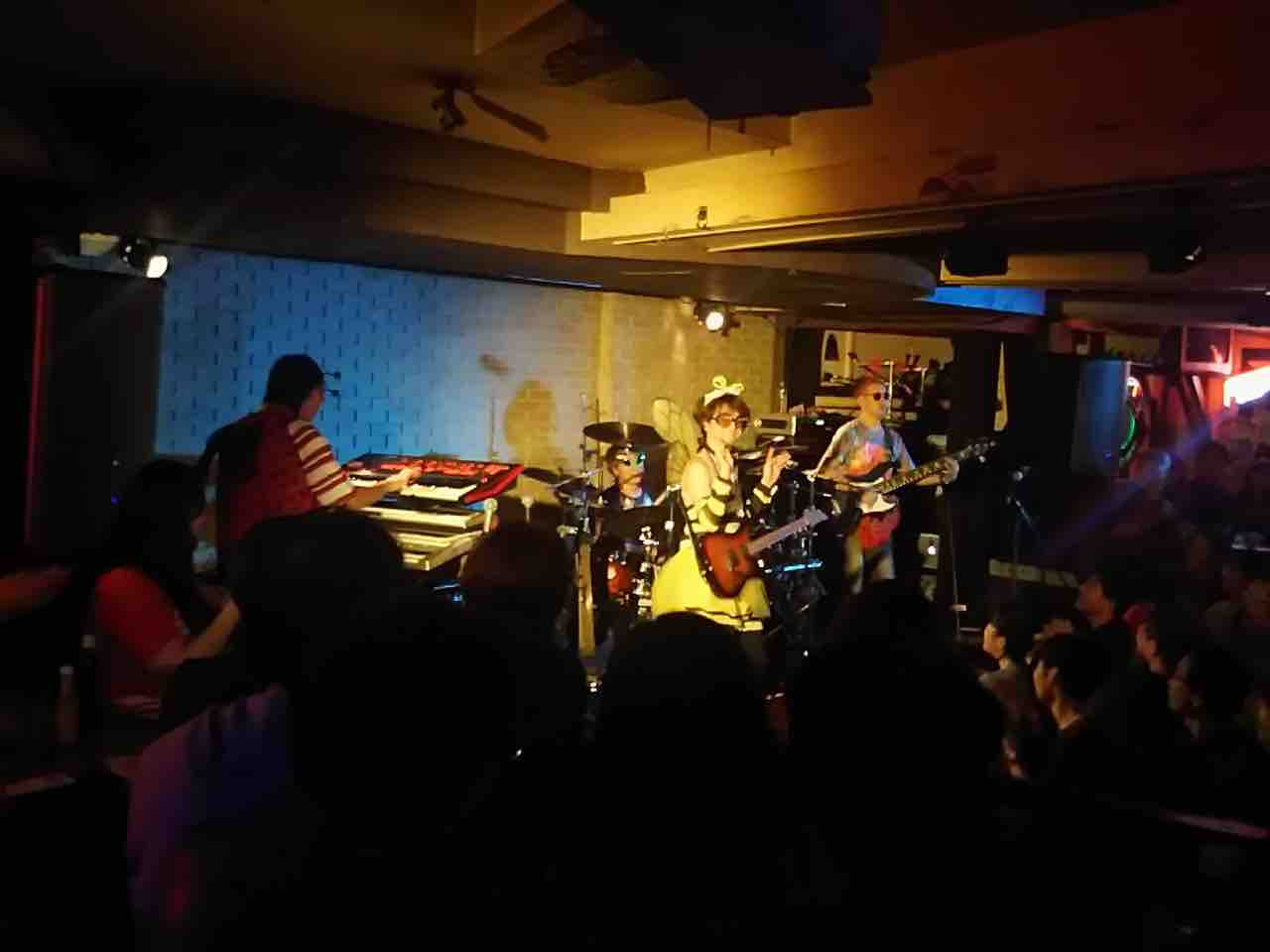 TRIX「ECCENTRIX」ツアー千秋楽・横浜 : 須藤満の＜ひとりごと＞