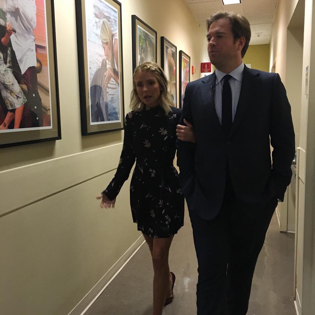 【動画】米トーク番組「LIVE with Kelly」にマイケル・ウェザリーさんが共同ホストとして出演 09/13/16 : Michael ...