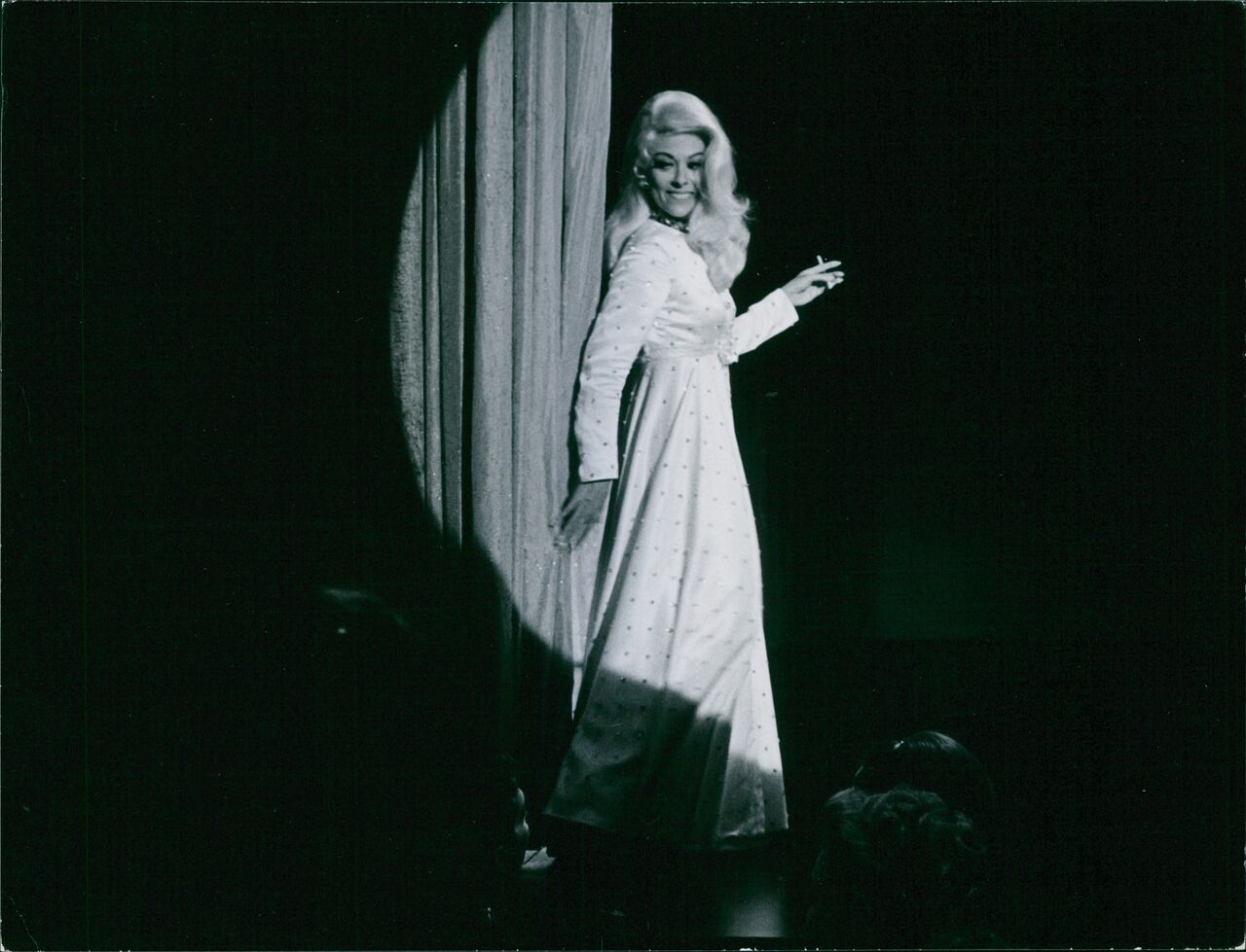 【22】リタ・モレノ : ヌードになった女優たち