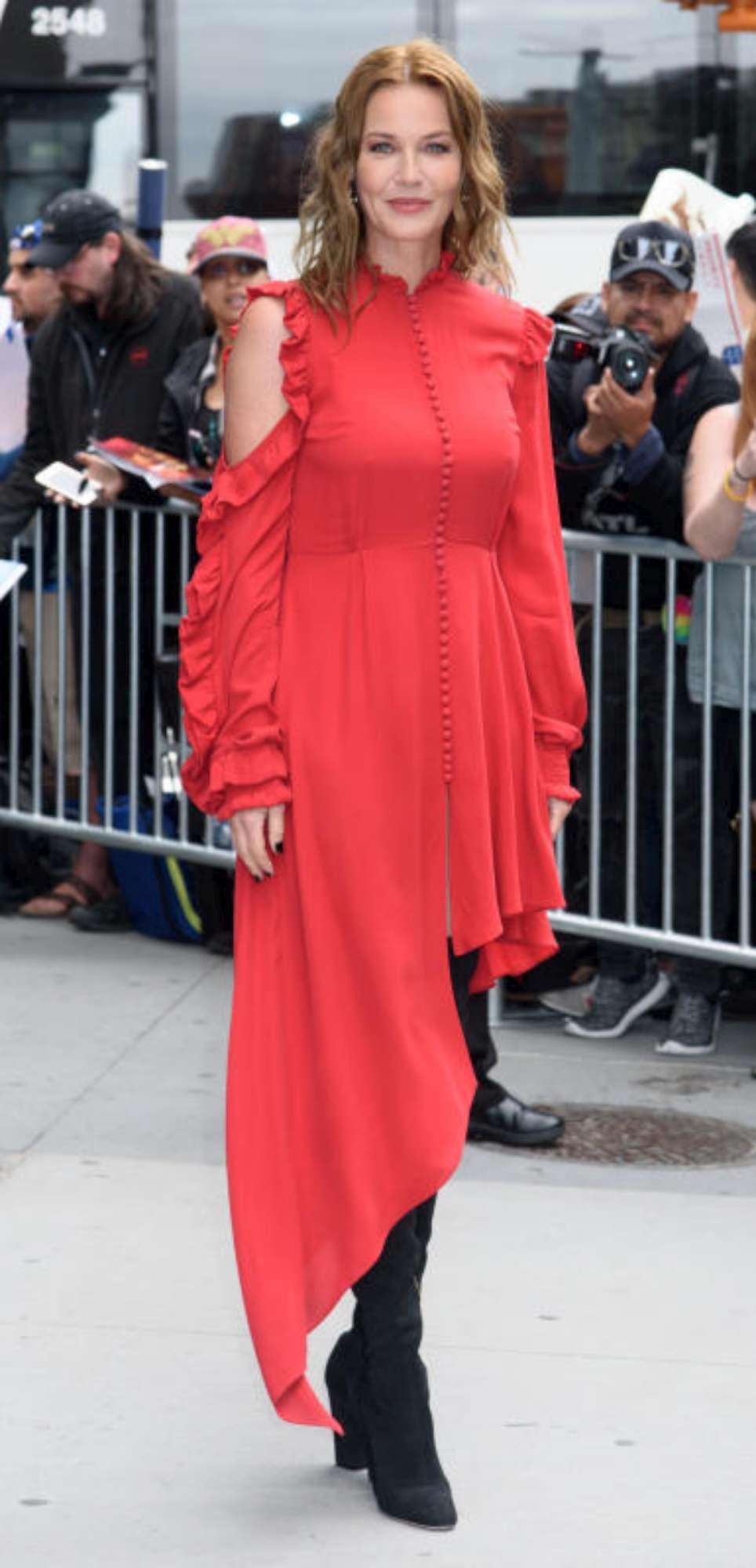 【44】コニー・ニールセン : 女優衝撃のシーン