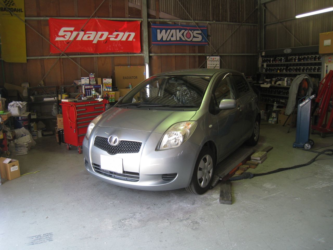 ヴィッツ（KSP90) ｵﾙﾀﾈｰﾀｰ交換。 - 西神カークリニック公式ブログ