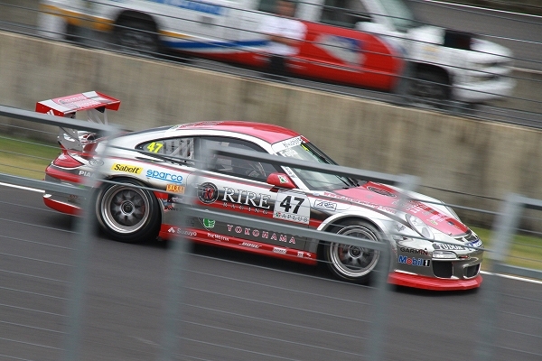 不定期更新！ MOTOR ＆ COS:PORSCHE CARRERA CUP JAPAN 2011 第11戦 もてぎ 高橋としみさん ＆ 植田早紀さん