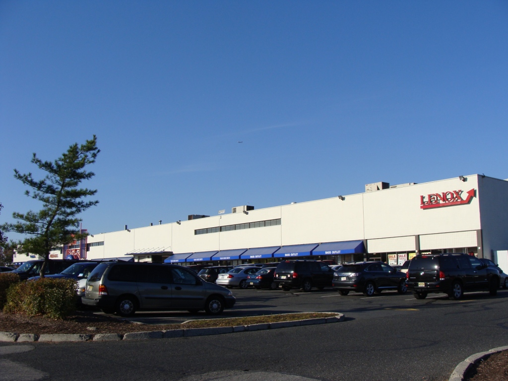 窓＠New York : アウトレット：Secaucus Outlets, NJ