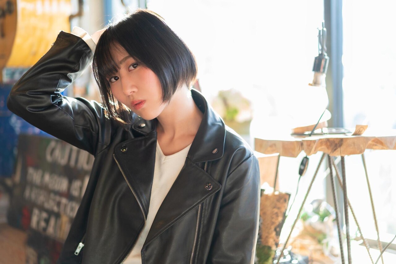 Moment Vol.2: グラビア写真集 Mio Mito 美東澪 : グラビア週刊誌