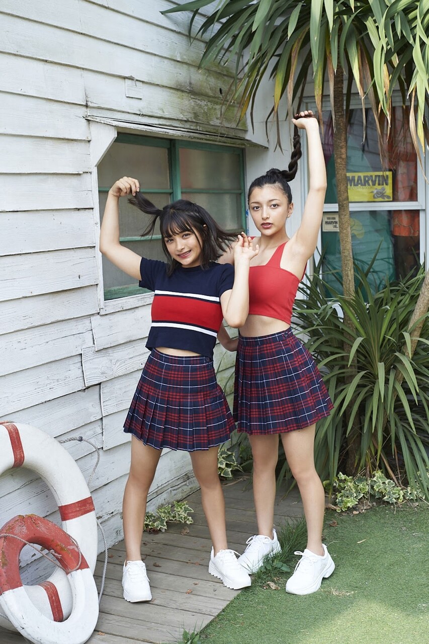 エリマリ姉妹「Eri－Mari」 ヤンマガデジタル写真集 : グラビア週刊誌