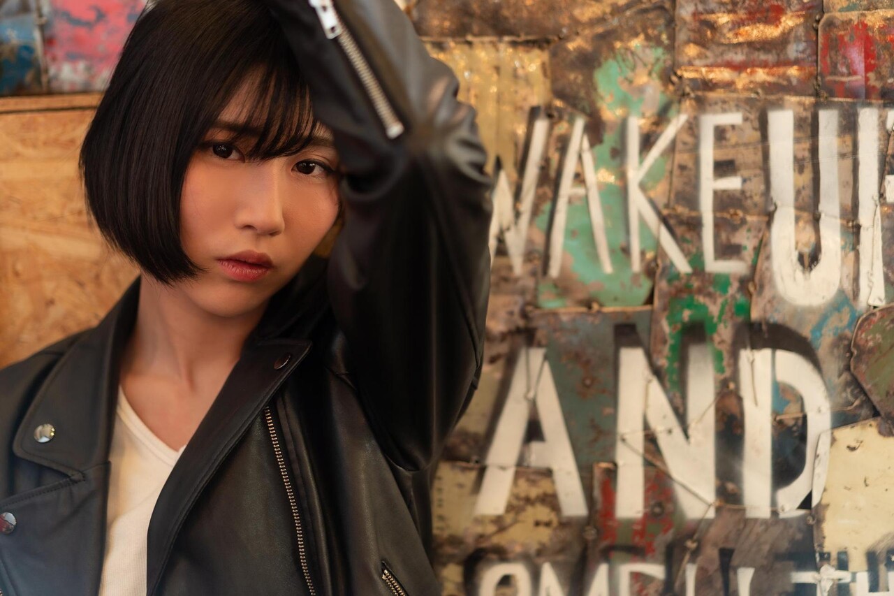 Moment Vol.2: グラビア写真集 Mio Mito 美東澪 : グラビア週刊誌