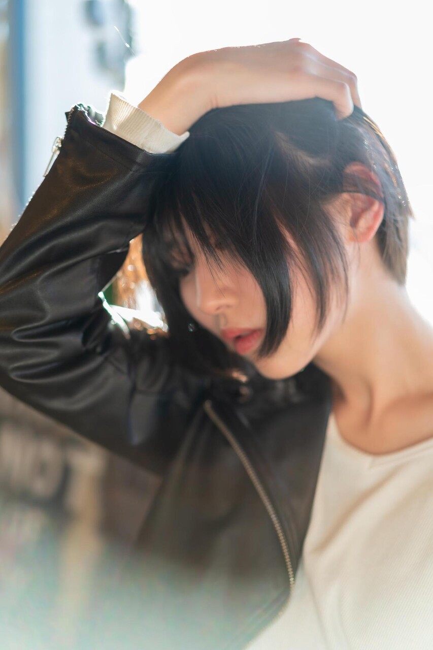 Moment Vol.2: グラビア写真集 Mio Mito 美東澪 : グラビア週刊誌
