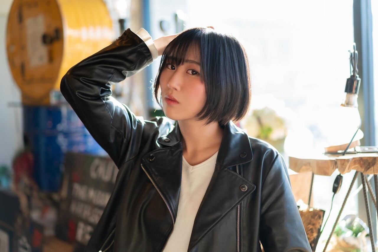 Moment Vol.2: グラビア写真集 Mio Mito 美東澪 : グラビア週刊誌
